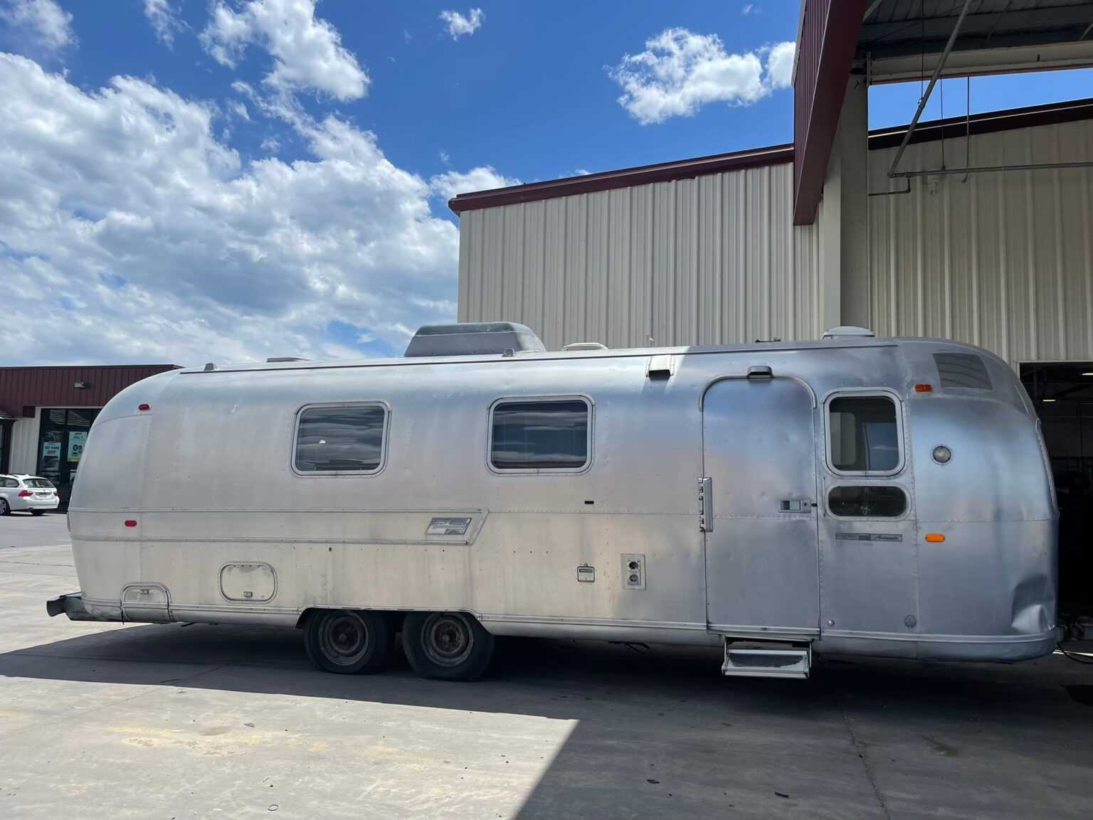 1972 Airstream Ambassador 29ft | AIRSTREAM LIFE